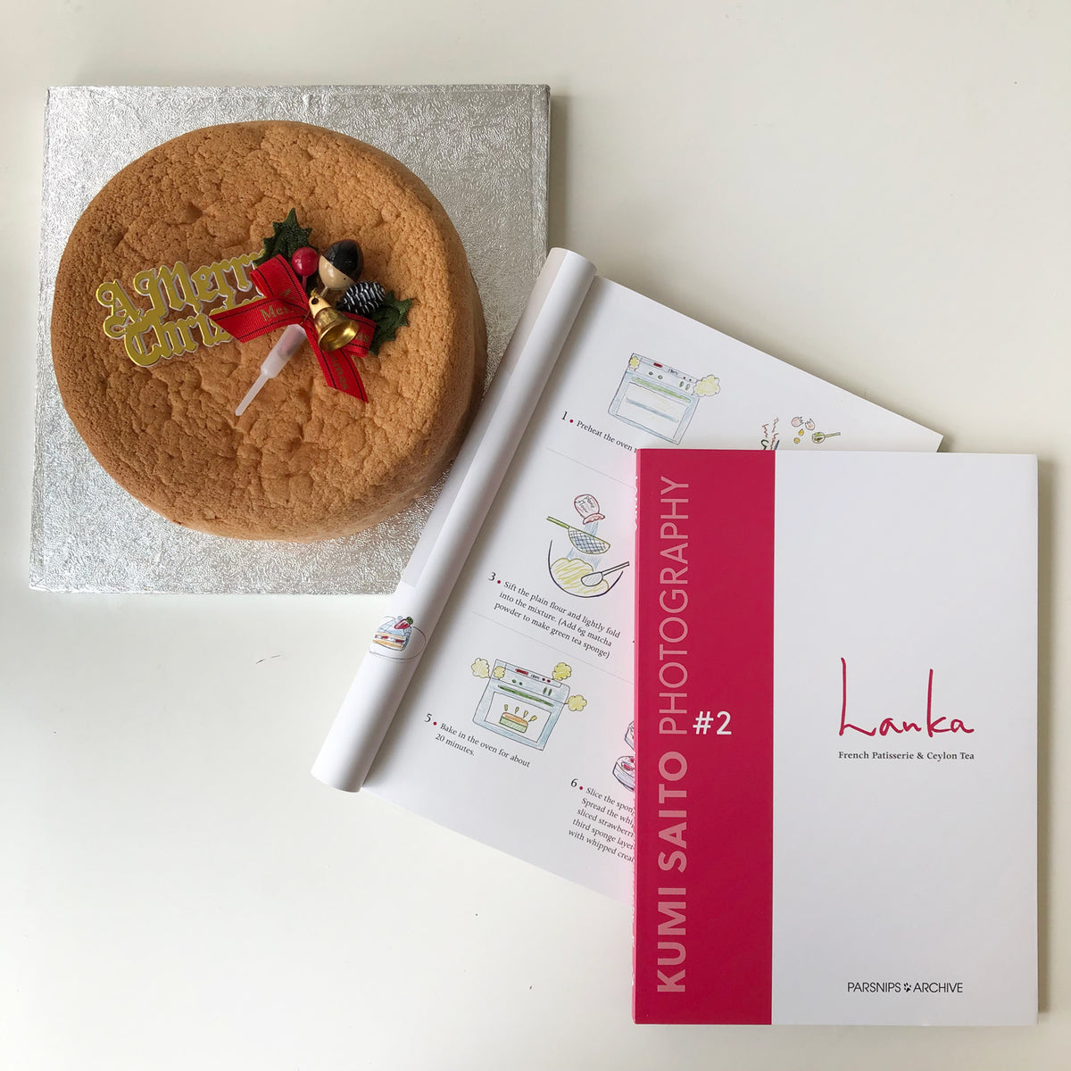 Xmas Cakes • Vanilla Strawberry Cake Kit – Lanka Patisseries & Ceylon Tea